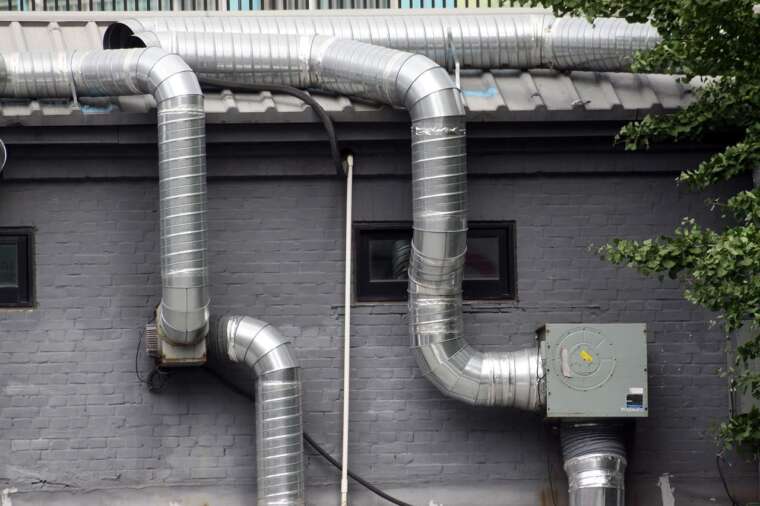 Reasons and signs of clogged air ducts | Blog PROMASTER